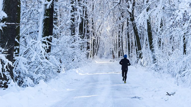 How Cold Is Too Cold To Run Outside? Here's 7 Little-Known Tips | Fit ...